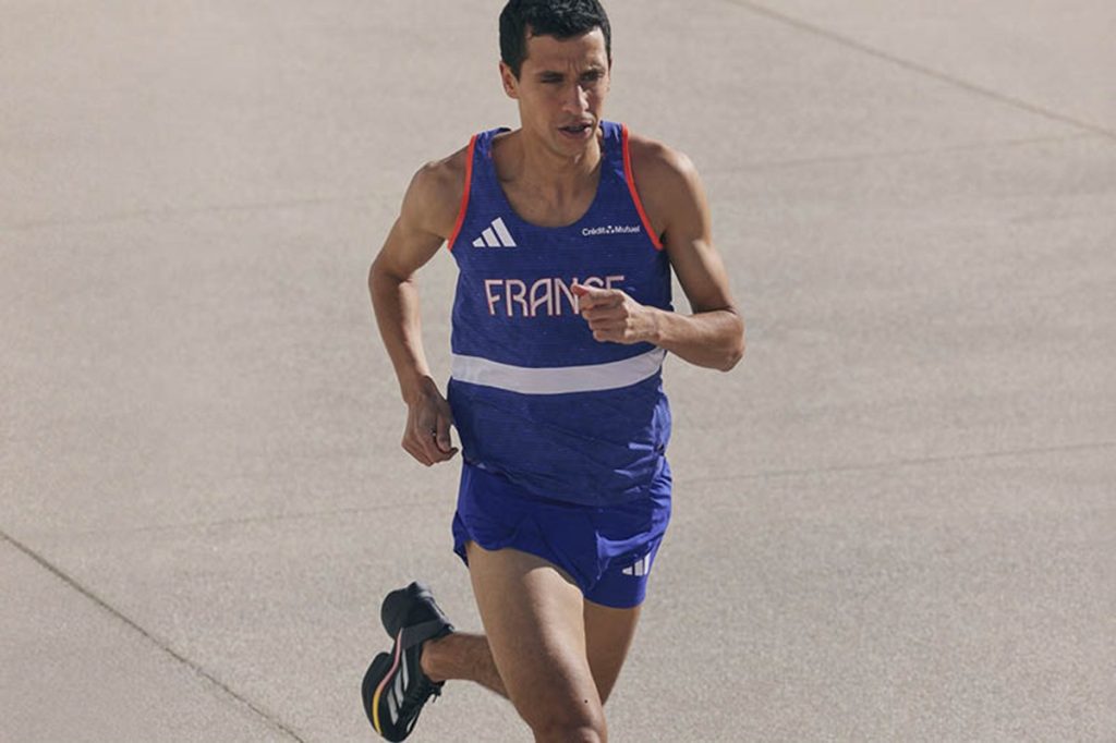 Une nouvelle tenue pour l'équipe de France d'Athlétisme - Jogging ...