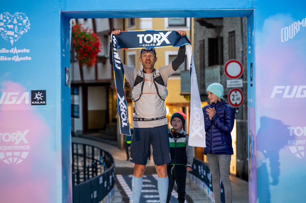 François D'Haene remporte le TOR des Géants 2024 - Jogging international