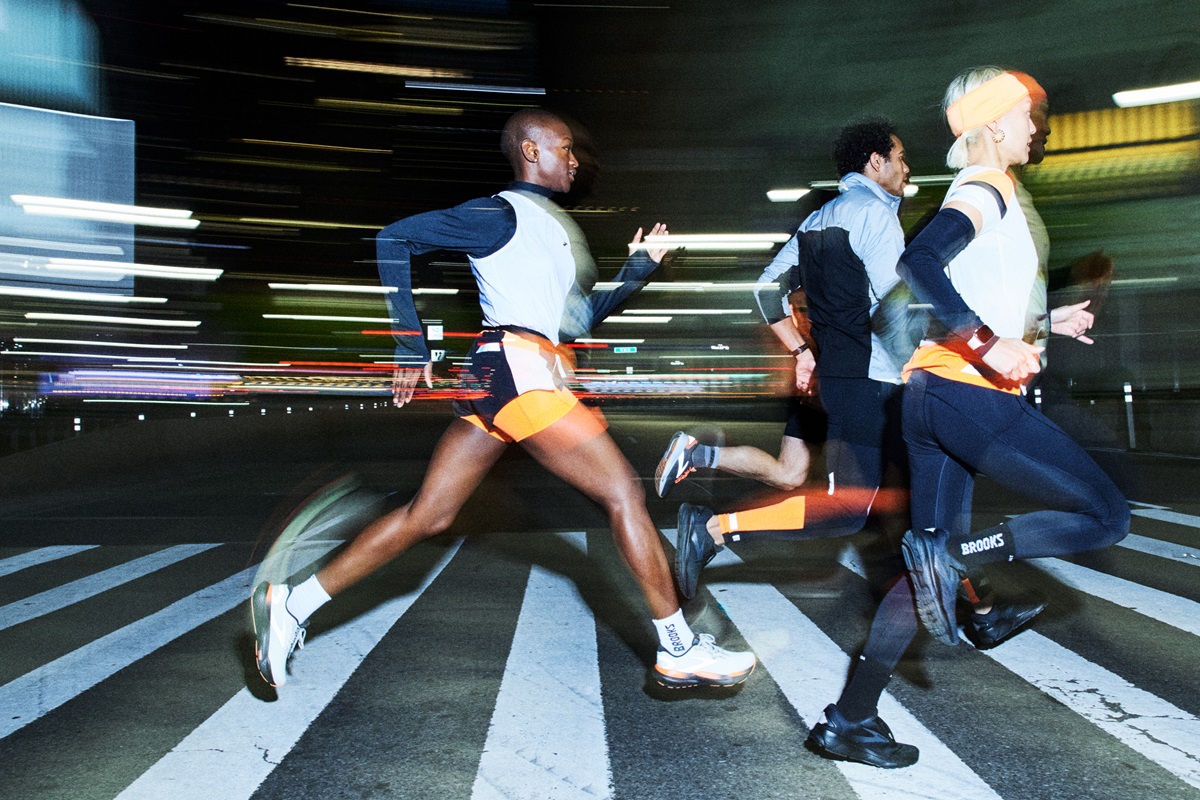 Comment bien s'équiper pour courir la nuit - Jogging international